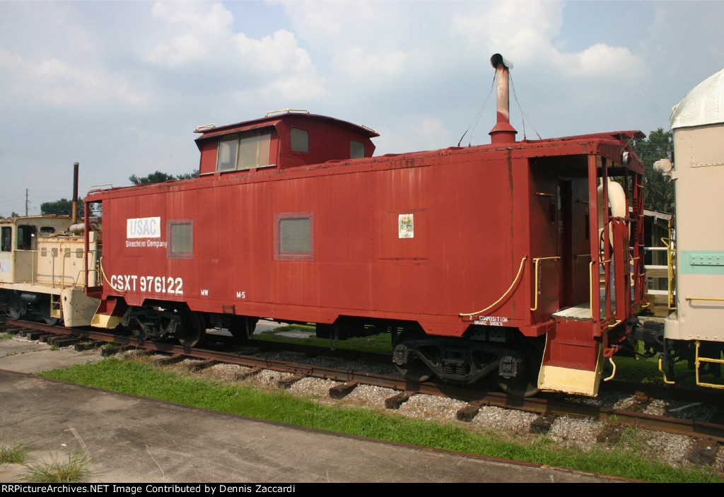 CSX Caboose 970122